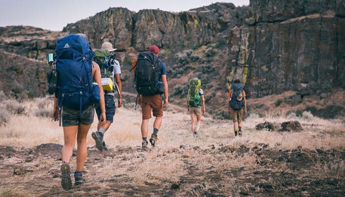 Six Things To Consider Choosing The Ideal Hiking Partner - Great Sportsman